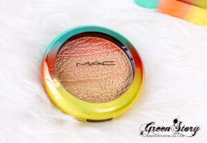 MAC Wash N Dry Highlight Powder | Freshen Up | GreenStory
